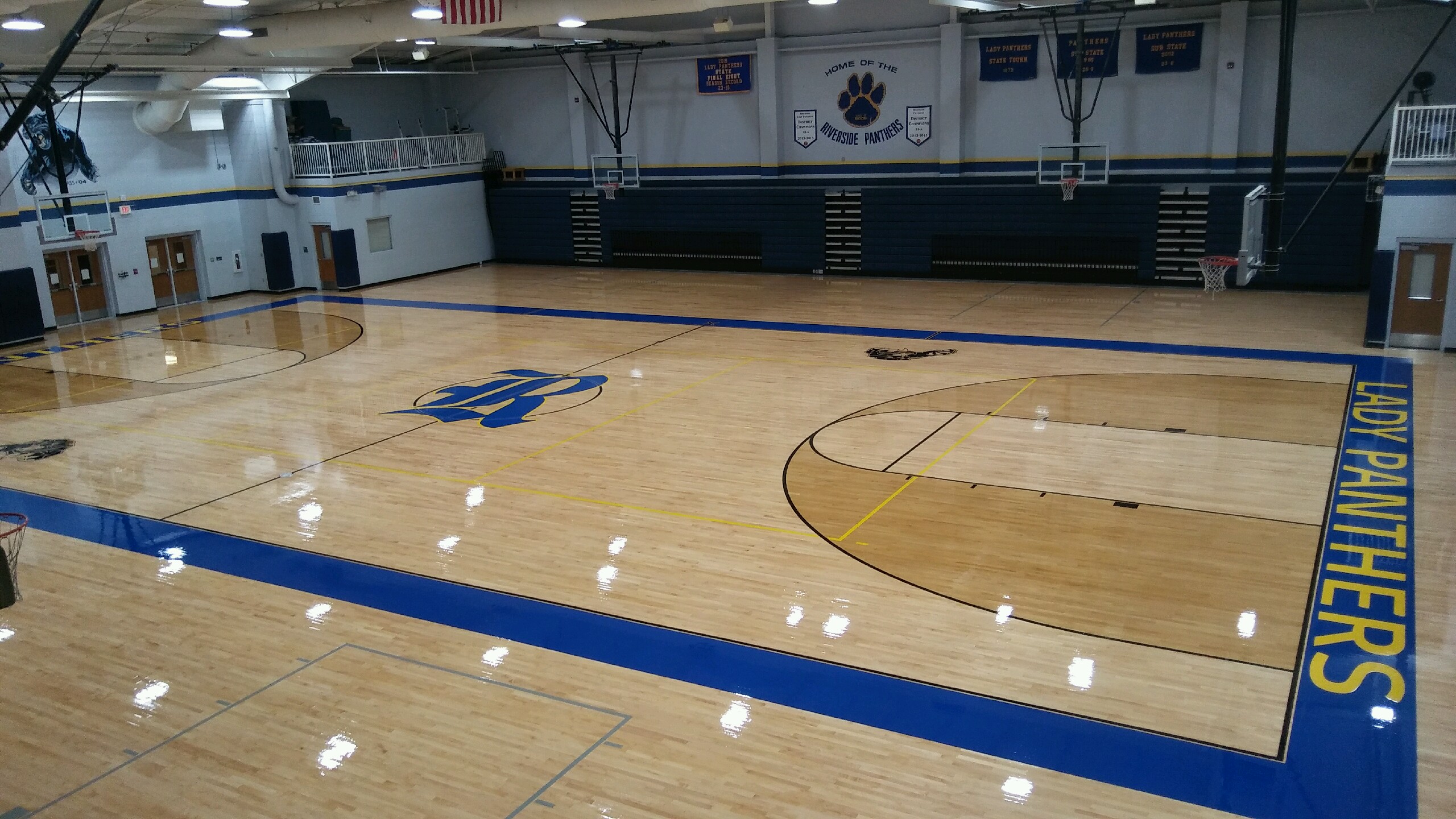 Riverside High School Gym | Gym Flooring | Sports Floors, Inc.